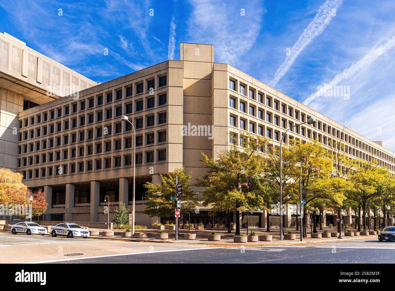 WASHINGTON DC, USA - NOVEMBER, 17, 2024: The J. Edgar Hoover FBI Building in Washington DC, USA ...