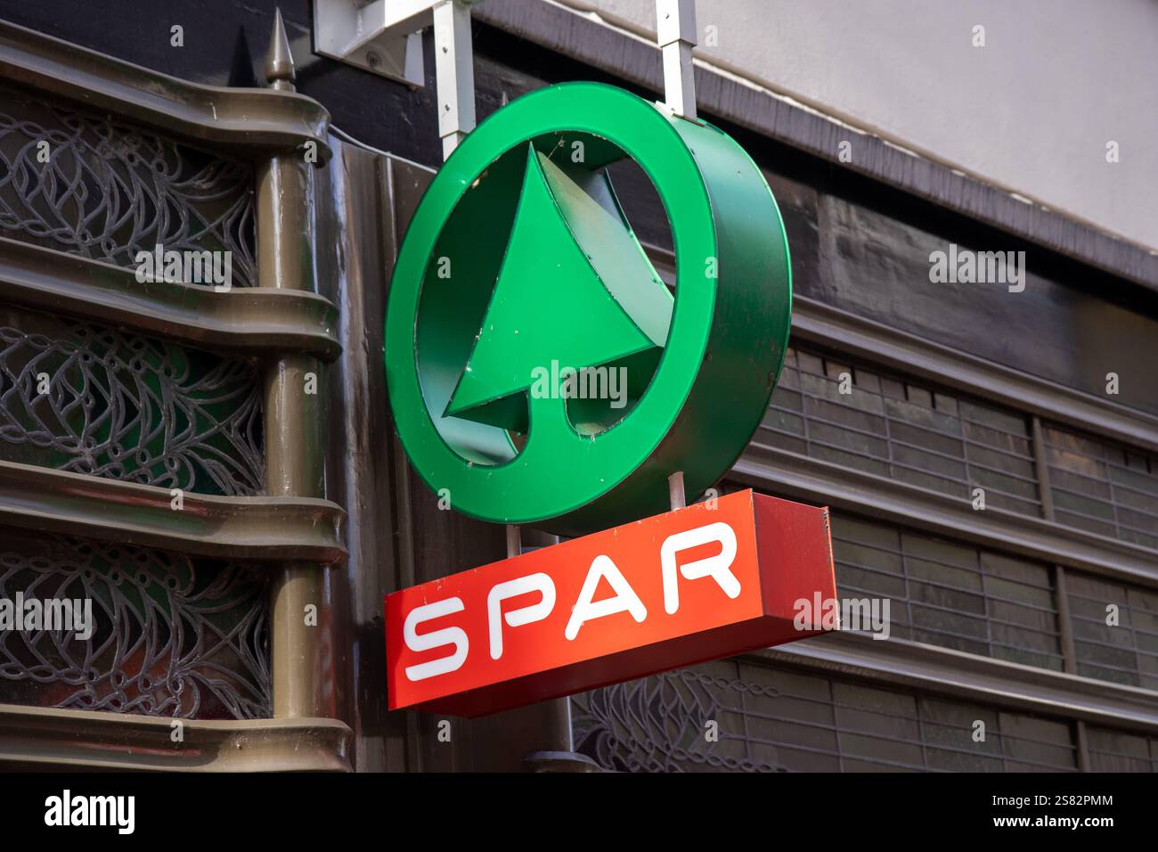 Logotipo Del Supermercado Spar Rettung Für Einige Real Filialen