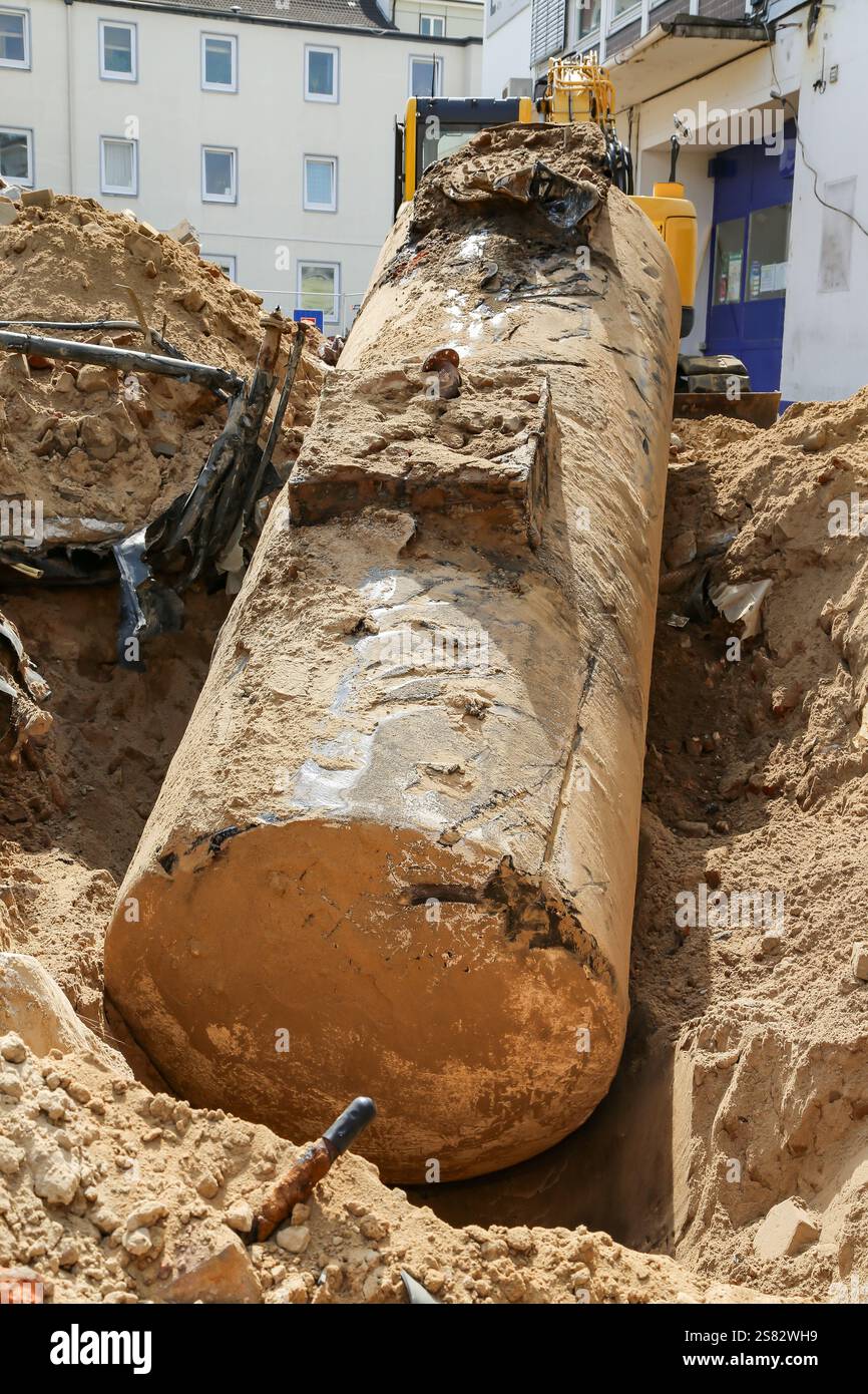 removal of the tank in the course of the dismantling of a gas station ...