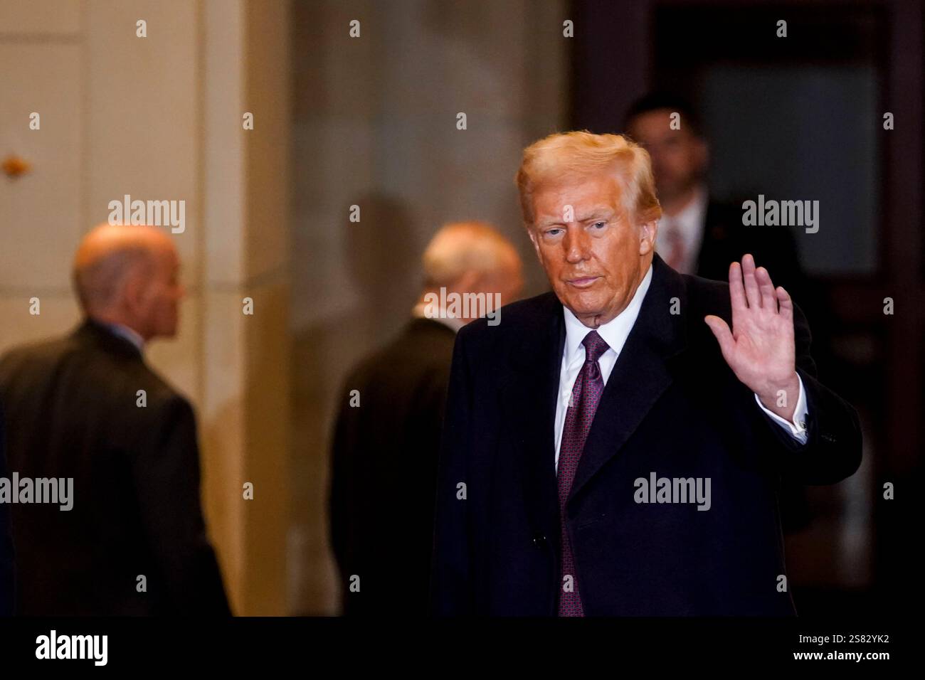 Washington, DC, USA. 20th Jan, 2025. US President Donald Trump waves ...