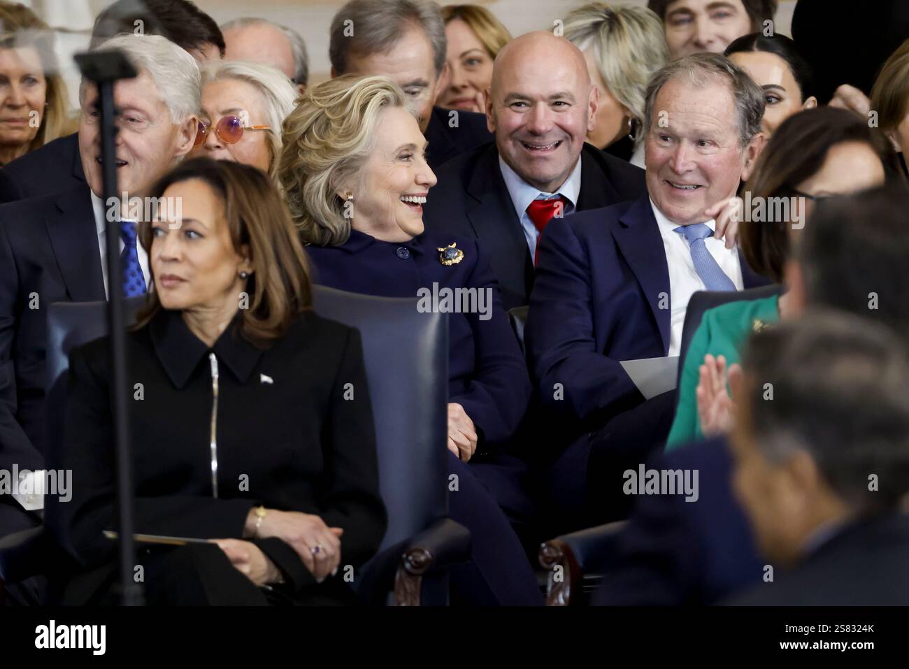 Washington, DC, USA. 20th Jan, 2025. (L-R) Former US President Bill ...