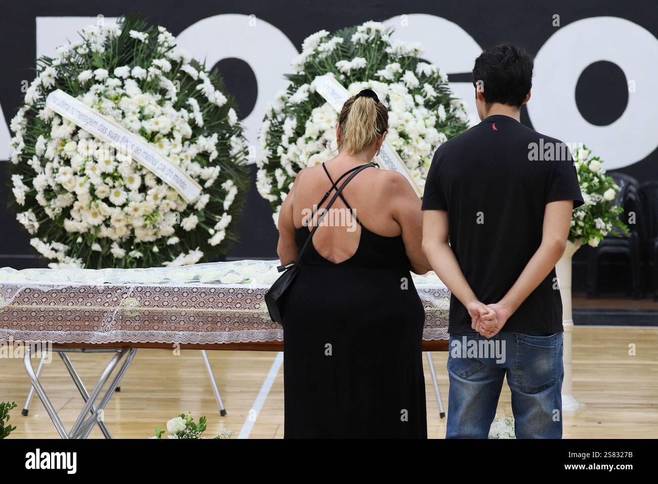Fans, friends and family bid farewell to Brazilian journalist Leo ...