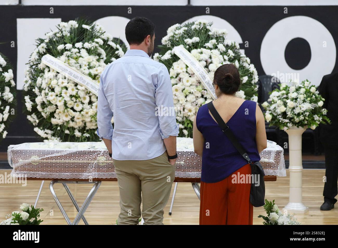 Fans, friends and family bid farewell to Brazilian journalist Leo ...