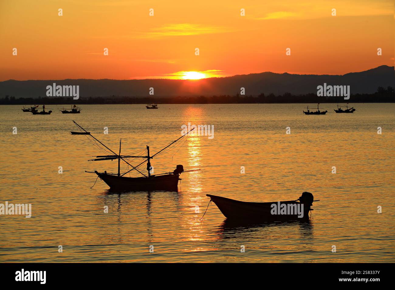 Beautiful Sunset at Khao Ta Mong Lai Forest Park landmark in Prachuap ...
