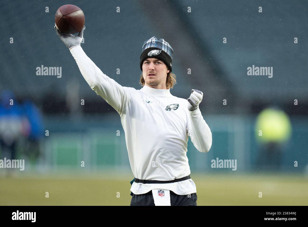 Philadelphia Eagles quarterback Kenny Pickett (7) throws the ball ...