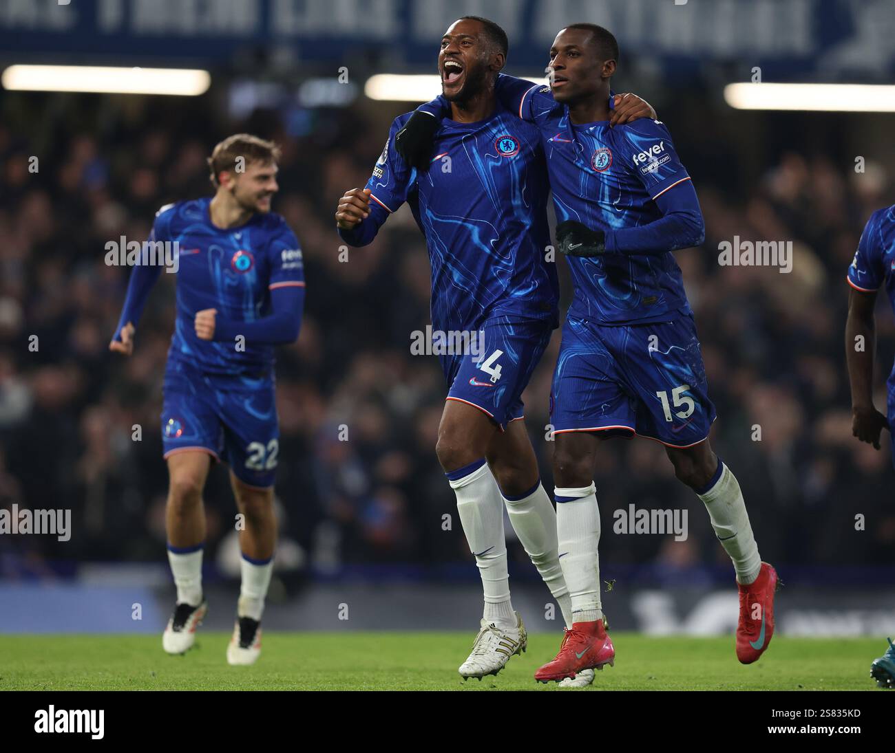 London, UK. 20th Jan, 2025. Tosin Adarabioyo (C) of Chelsea celebrates ...
