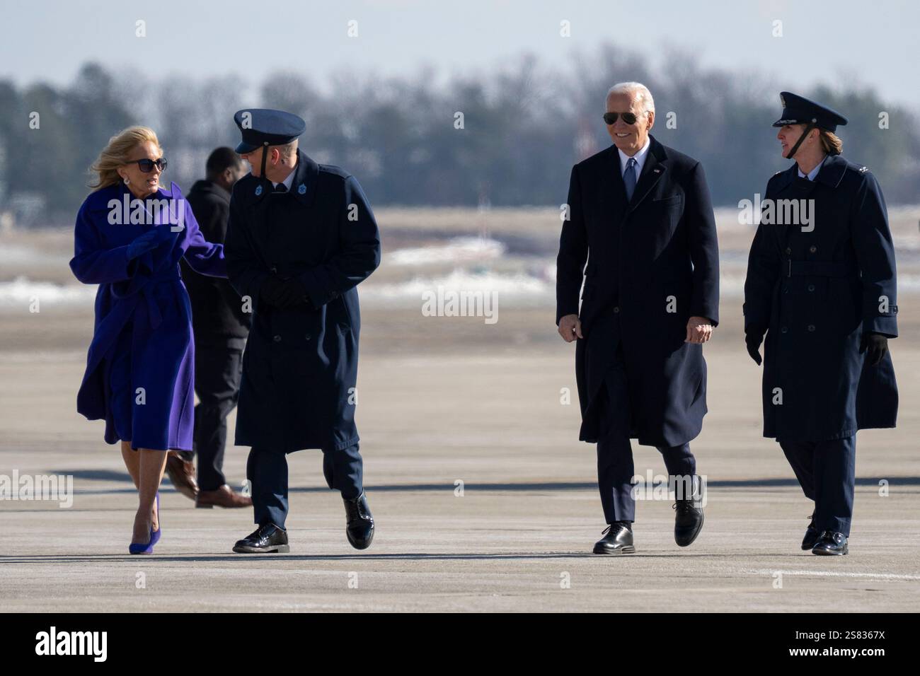Jill Biden, Command Chief Master Sgt. Noah Bliss, 89th Airlift Wing ...