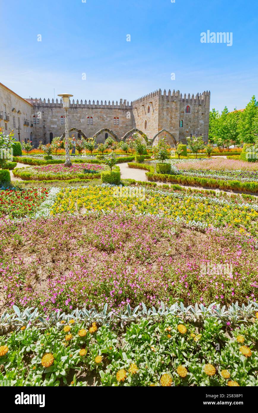 View of Santa Barbara garden and the Episcopal Palace, Braga, Minho ...