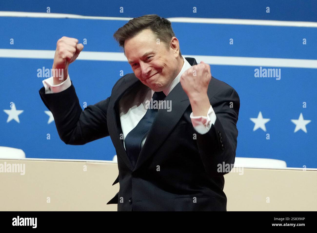 Elon Musk arrives to speak at an indoor Presidential Inauguration ...
