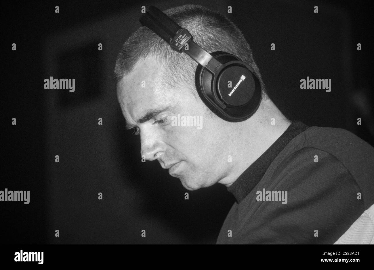 DJ Nick Warren playing live at Homelands Festival 1999 near Winchester ...