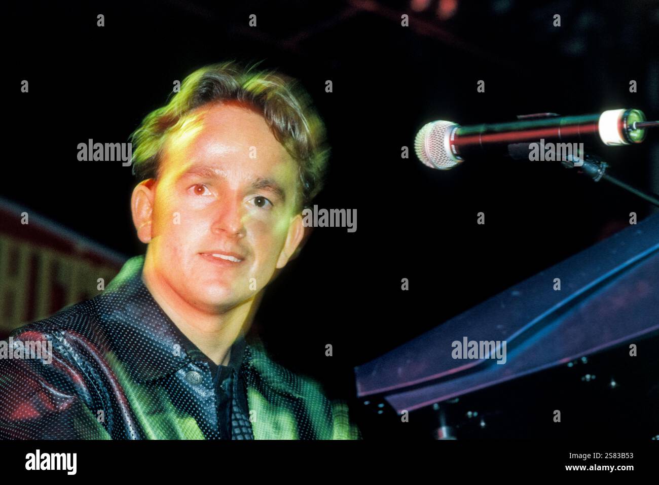 Dj sash hi-res stock photography and images - Alamy