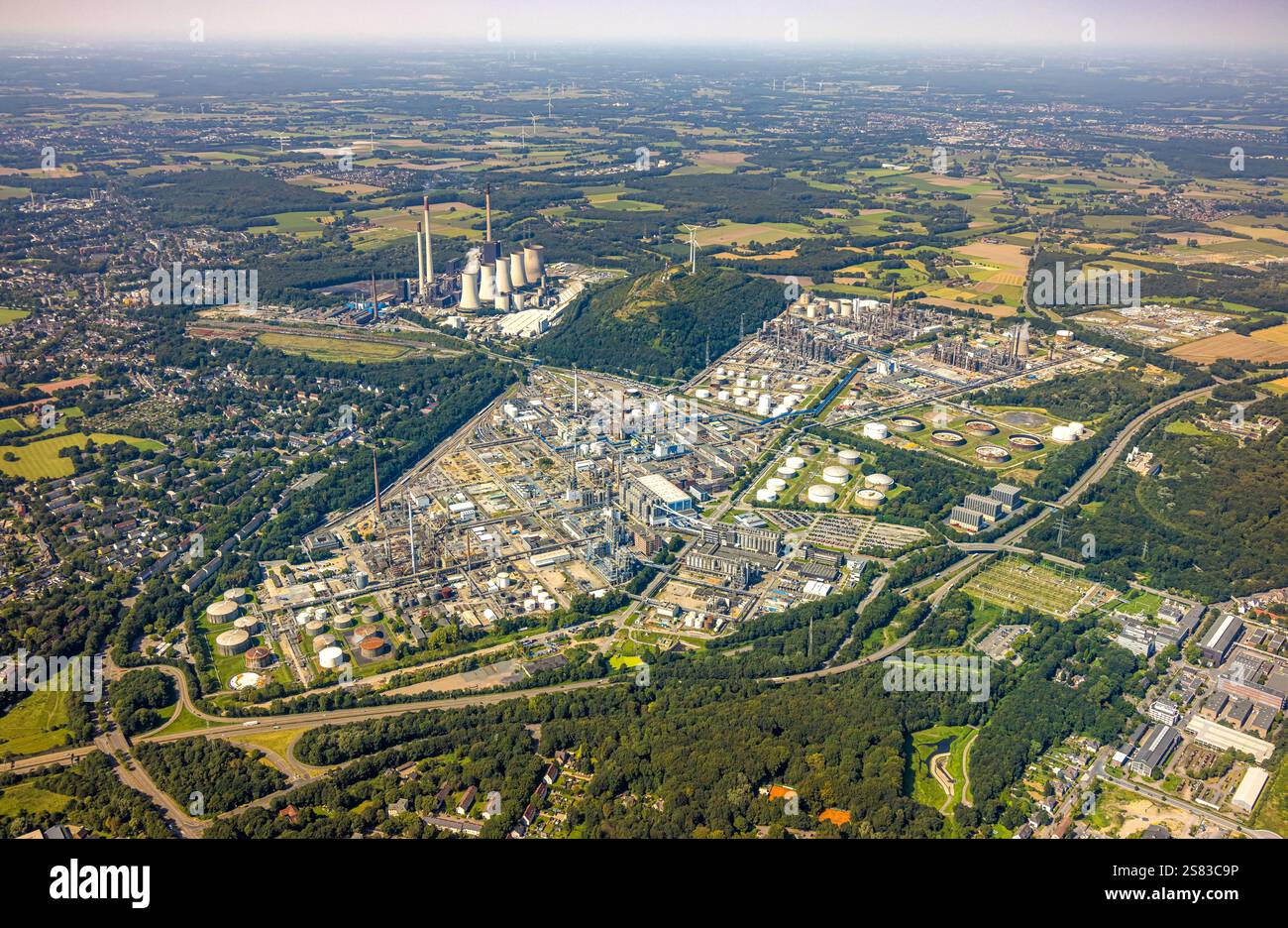Aerial view, Ruhr Oel GmbH - BP Gelsenkirchen oil refinery and Scholven ...