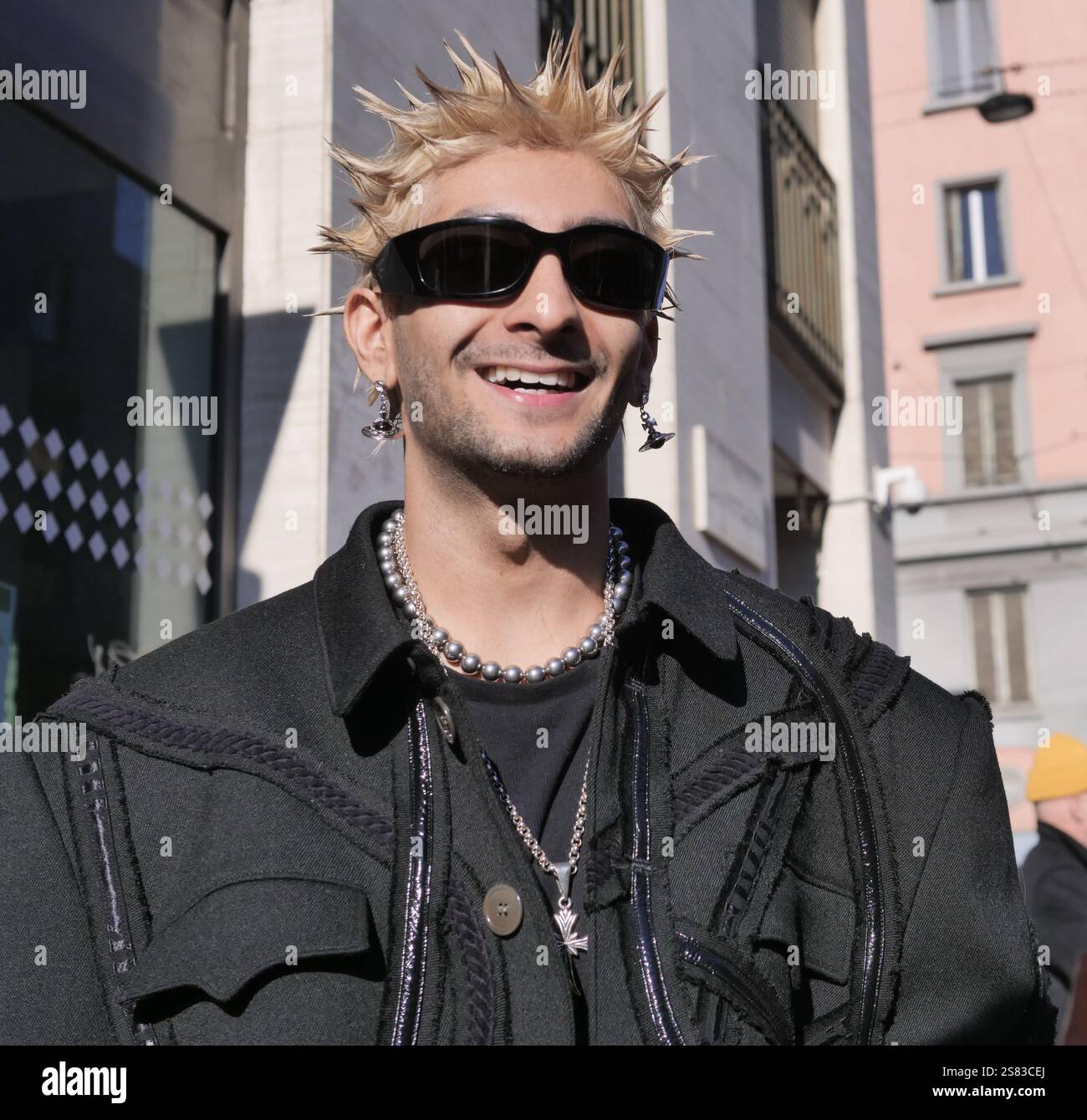 Milan, . 20th Jan, 2025. Men's Fashion, Fall/Winter 2025. The most eccentric outfits of the ...