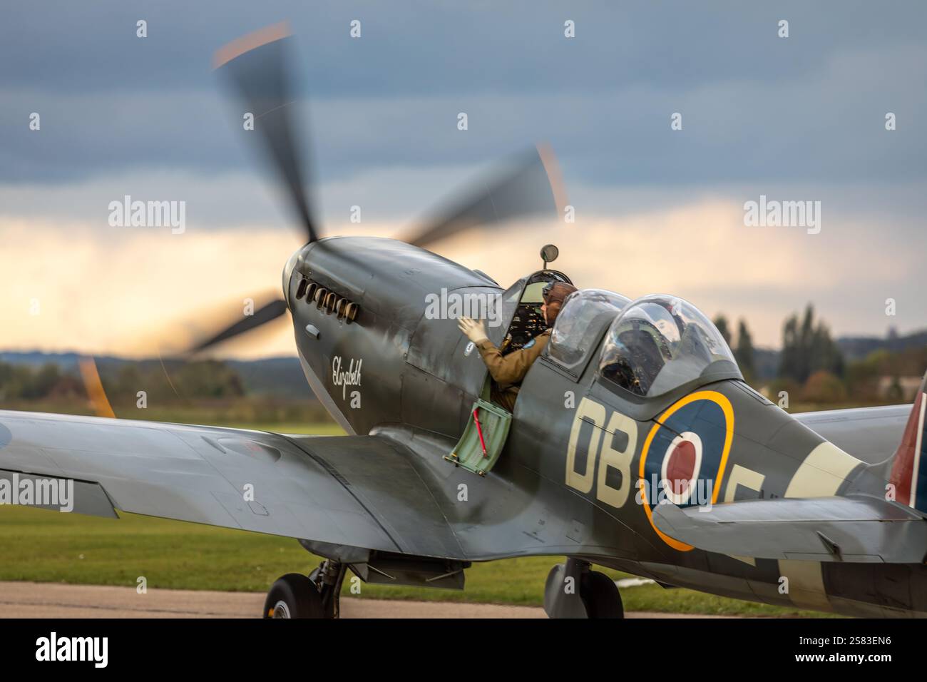 Supermarine Spitfire T.9 'NH341', Duxford, Cambridgeshire, England, UK ...