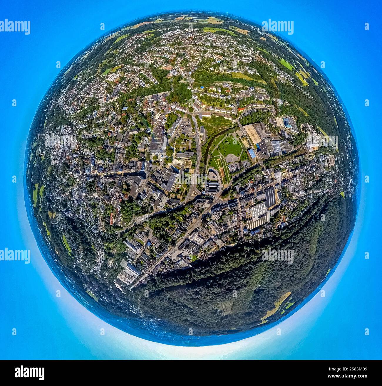 Tiny planet park view trees hi-res stock photography and images - Alamy