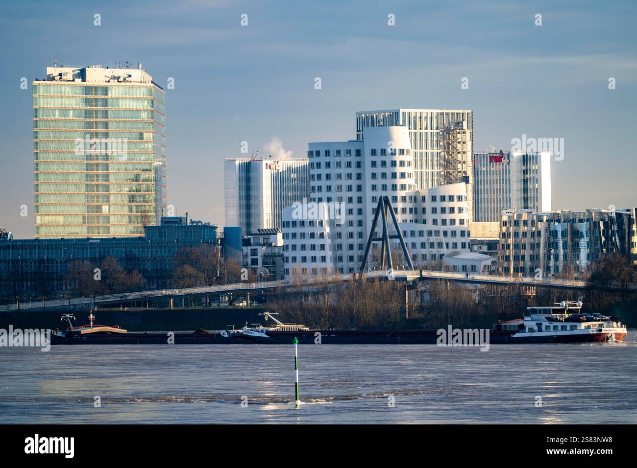 Buildings in Düsseldorf's Medienhafen, Stadttor building on the left ...
