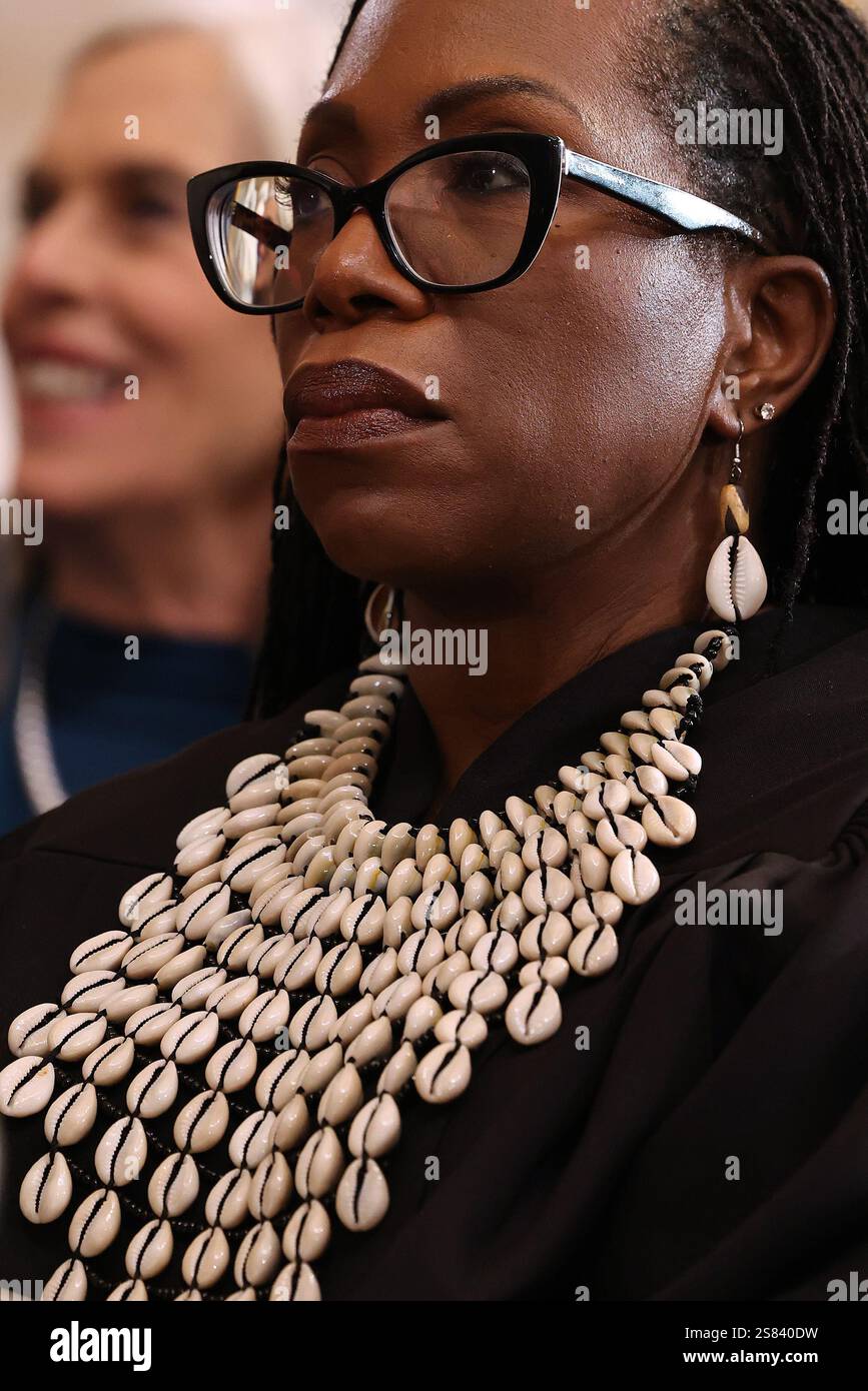 WASHINGTON, DC - JANUARY 20: U.S. Supreme Court Associate Justices ...