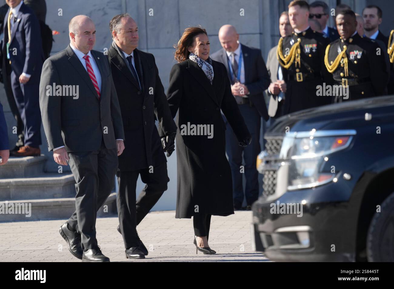 Trump swearing in 2025 capitol hi-res stock photography and images - Alamy