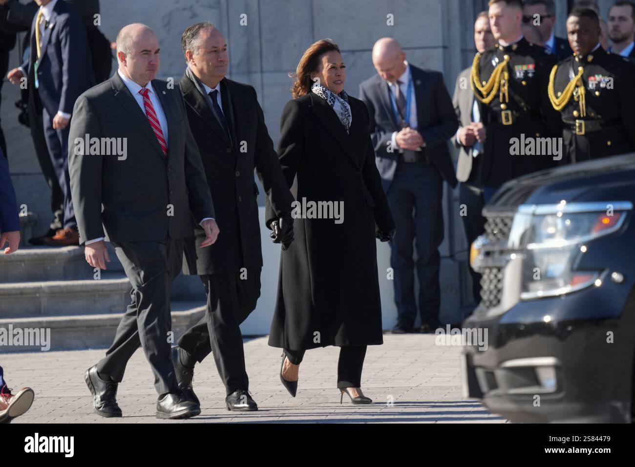 Trump swearing in 2025 capitol hi-res stock photography and images - Alamy