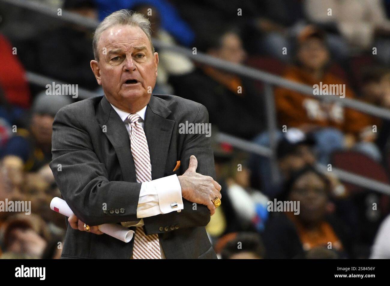 Texas head coach Vic Schaefer stands on the court during the first half ...