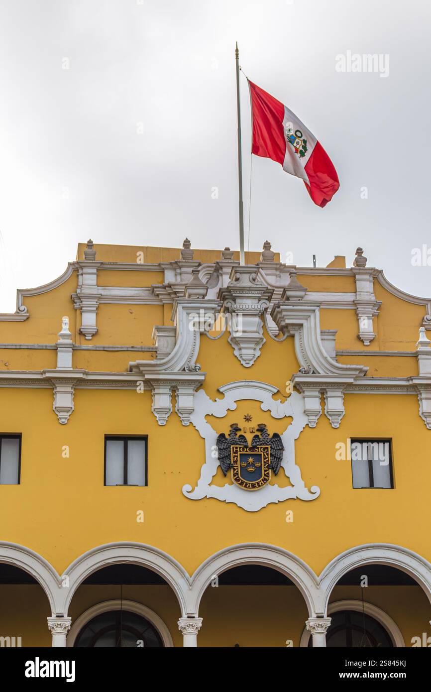 Flag of Peru at City Hall, Lima Main Square - Peru Stock Photo - Alamy