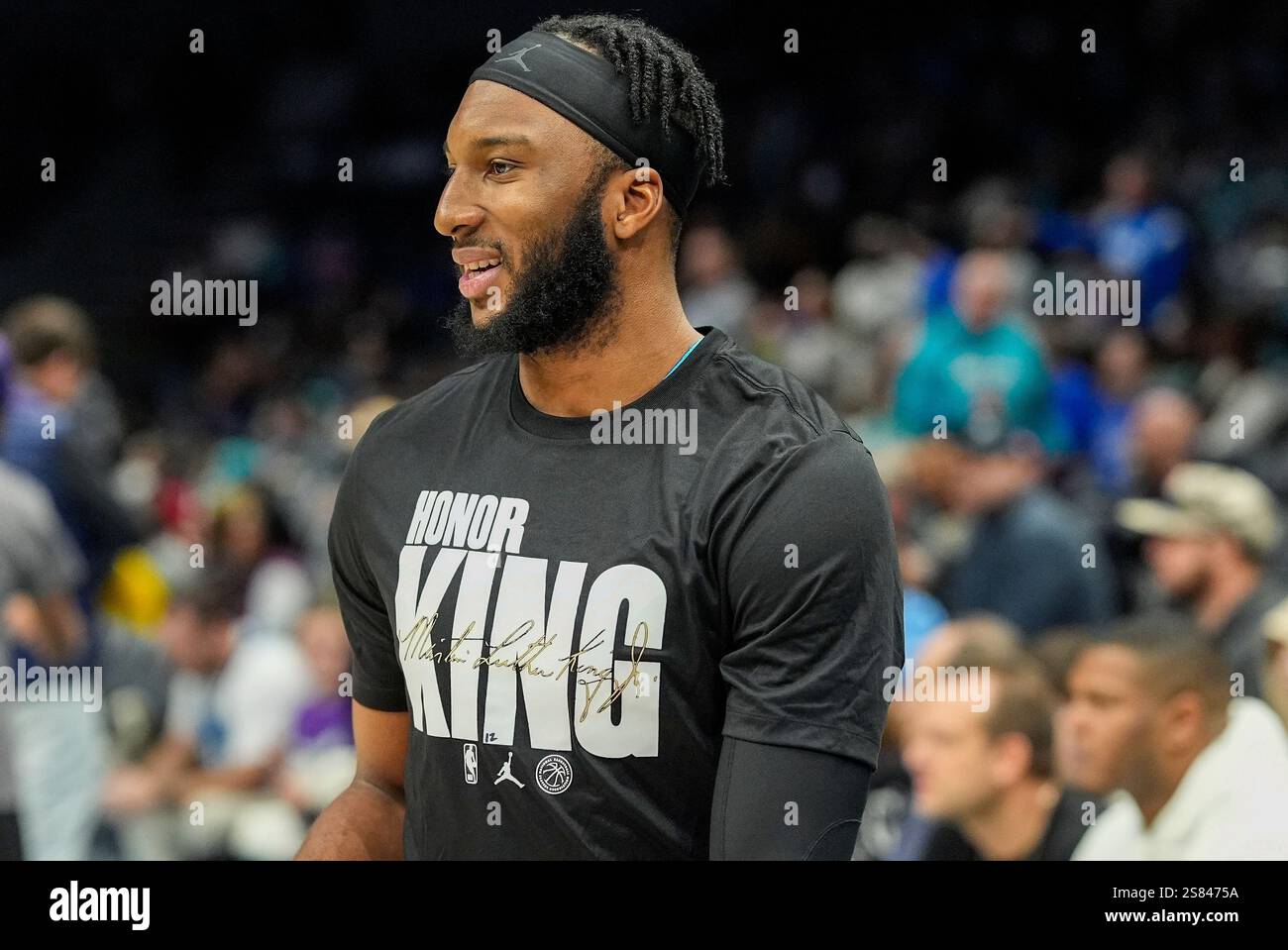 Charlotte Hornets forward Josh Okogie (12) warms up during the first ...