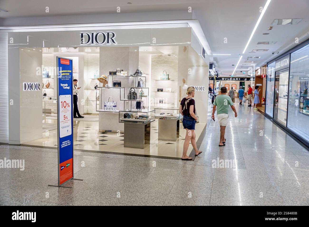 Barcelona Spain Les Corts,Avinguda Diagonal,El Corte Ingles,department ...