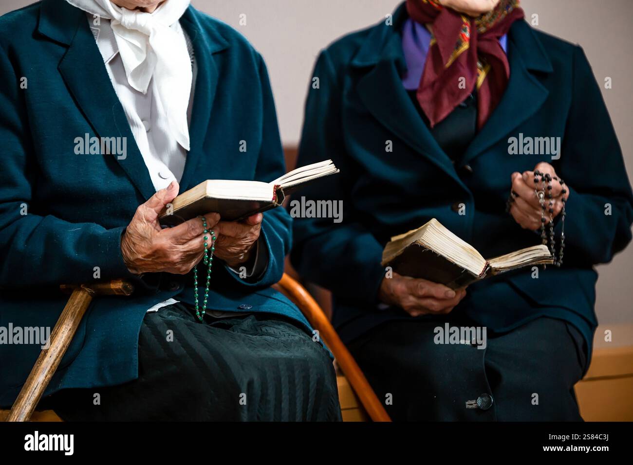 Modest clothing icons hi-res stock photography and images - Alamy