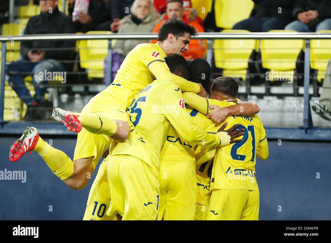 Vila-Real, Spain. 20th Jan, 2025. Villarreal team group (Villarreal ...