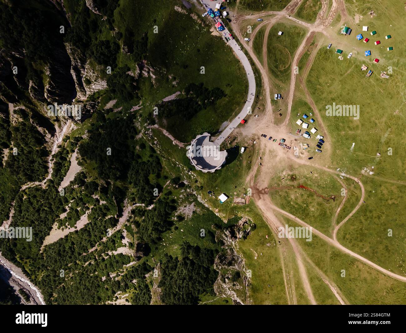 Aerial circular view georgian country hi-res stock photography and ...