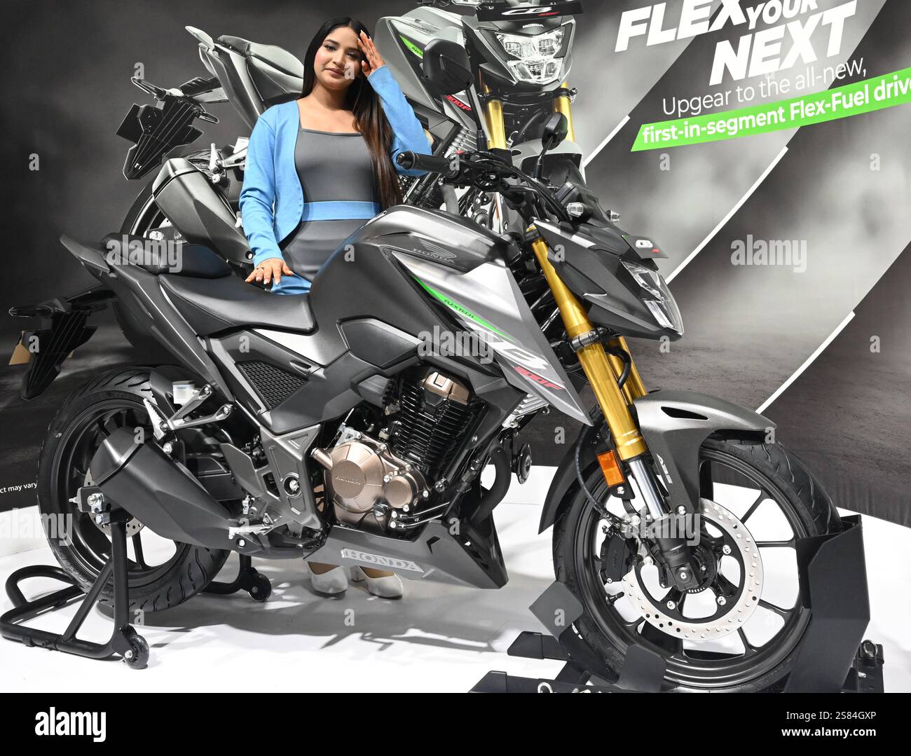 New Delhi, India. 20th Jan, 2025. NEW DELHI, INDIA - JANUARY 20: Visitors look at Honda company ...