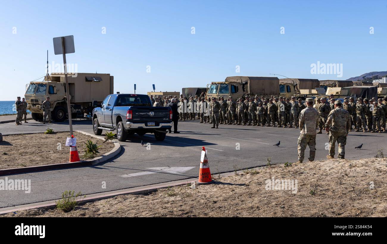 Pacific Palisades, California, USA. 16th Jan, 2025. U.S. Army National ...