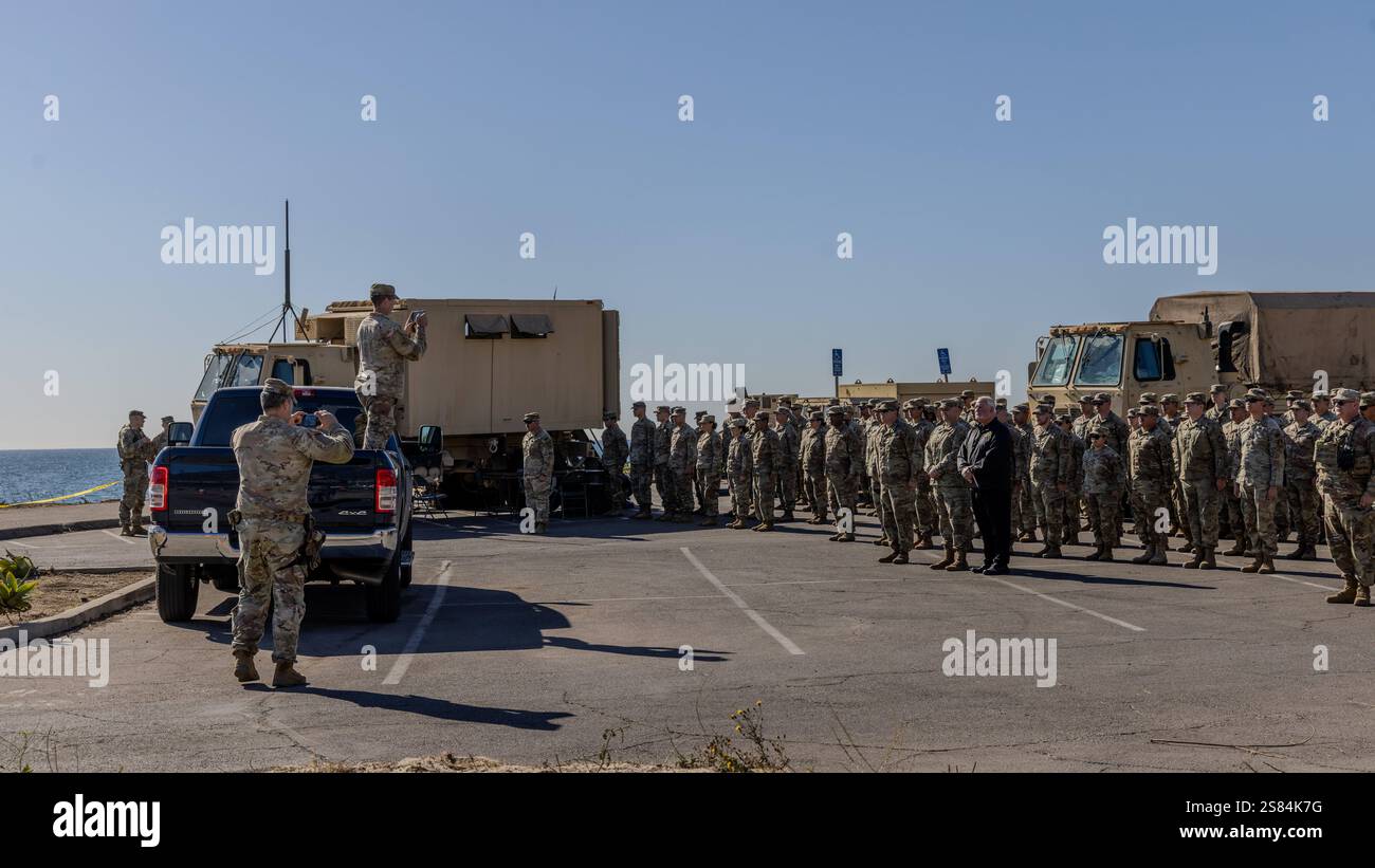 Pacific Palisades, California, USA. 16th Jan, 2025. U.S. Army National ...