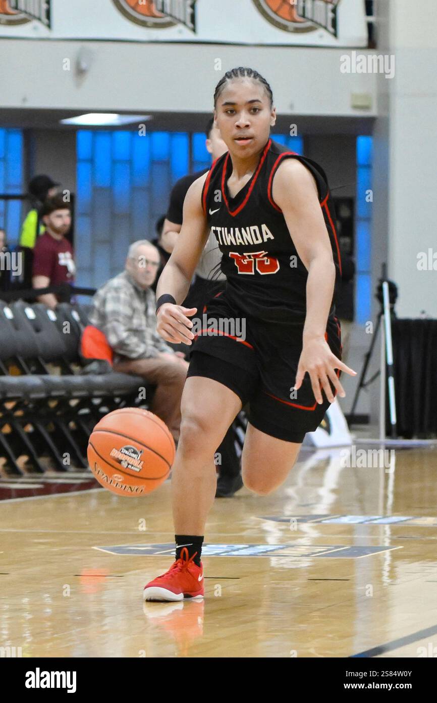 SPRINGFIELD, MA - JANUARY 20: Aliyahna Morris of Etiwanda (25) during ...