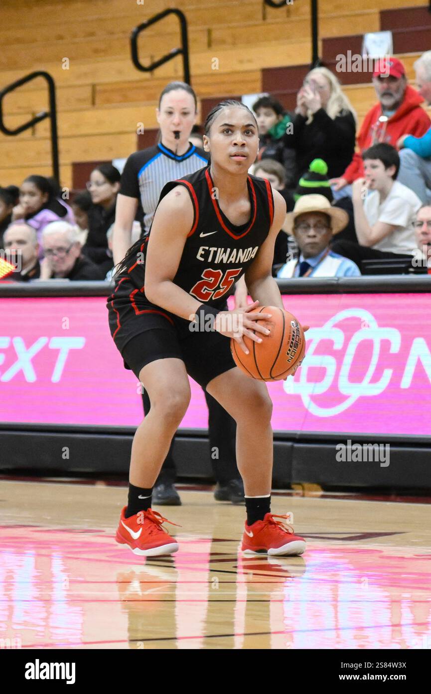 SPRINGFIELD, MA - JANUARY 20: Aliyahna Morris of Etiwanda (25) during ...