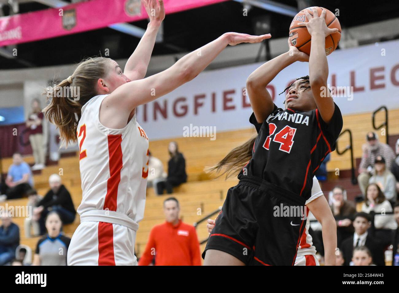 SPRINGFIELD, MA - JANUARY 20: Chasity Rice of Etiwanda (24) during the ...