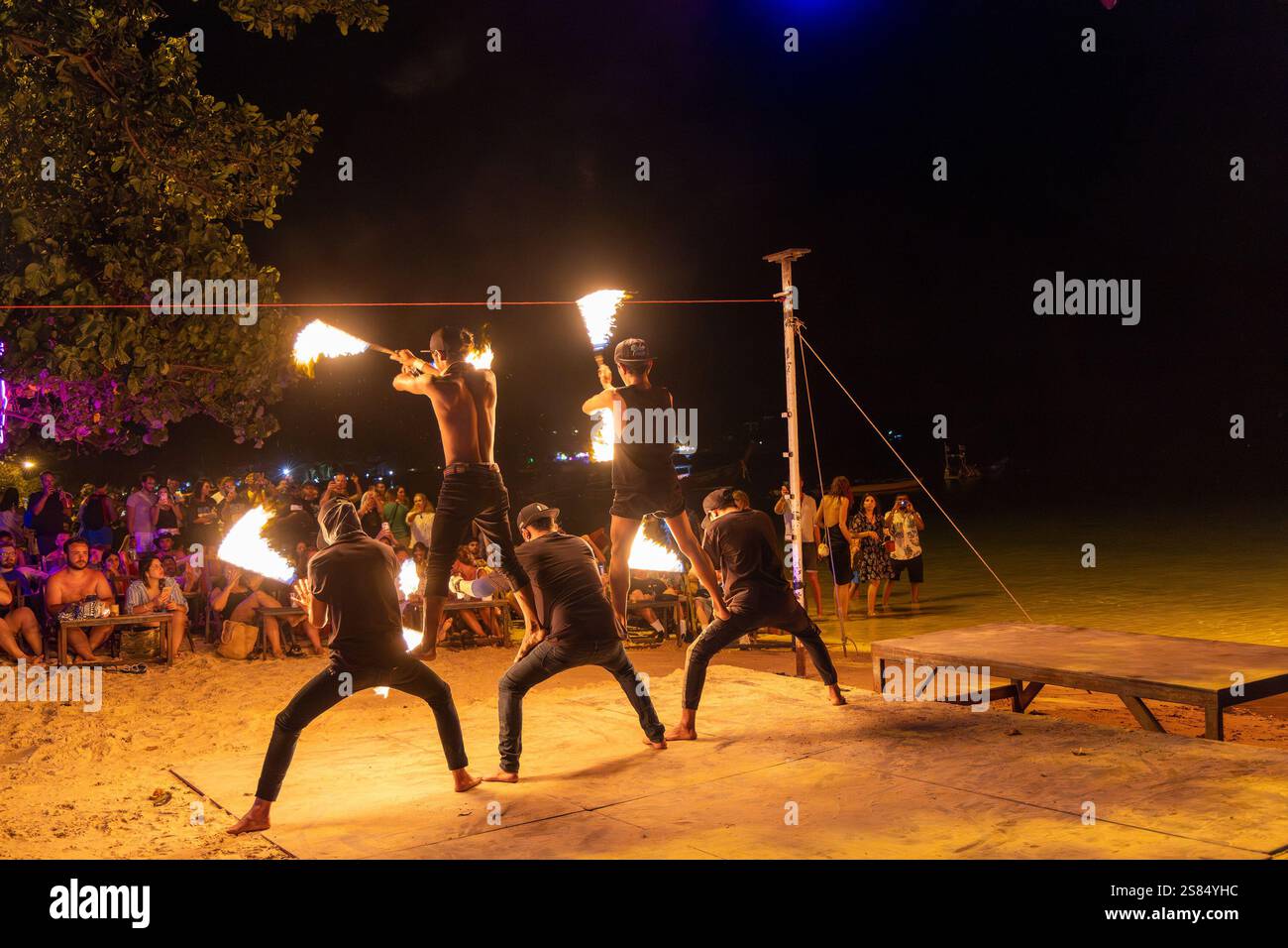 Koh phi don in hi-res stock photography and images - Alamy