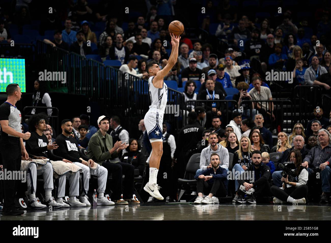 Orlando Magic forward Tristan da Silva (23) shoots a 3-pointer against ...