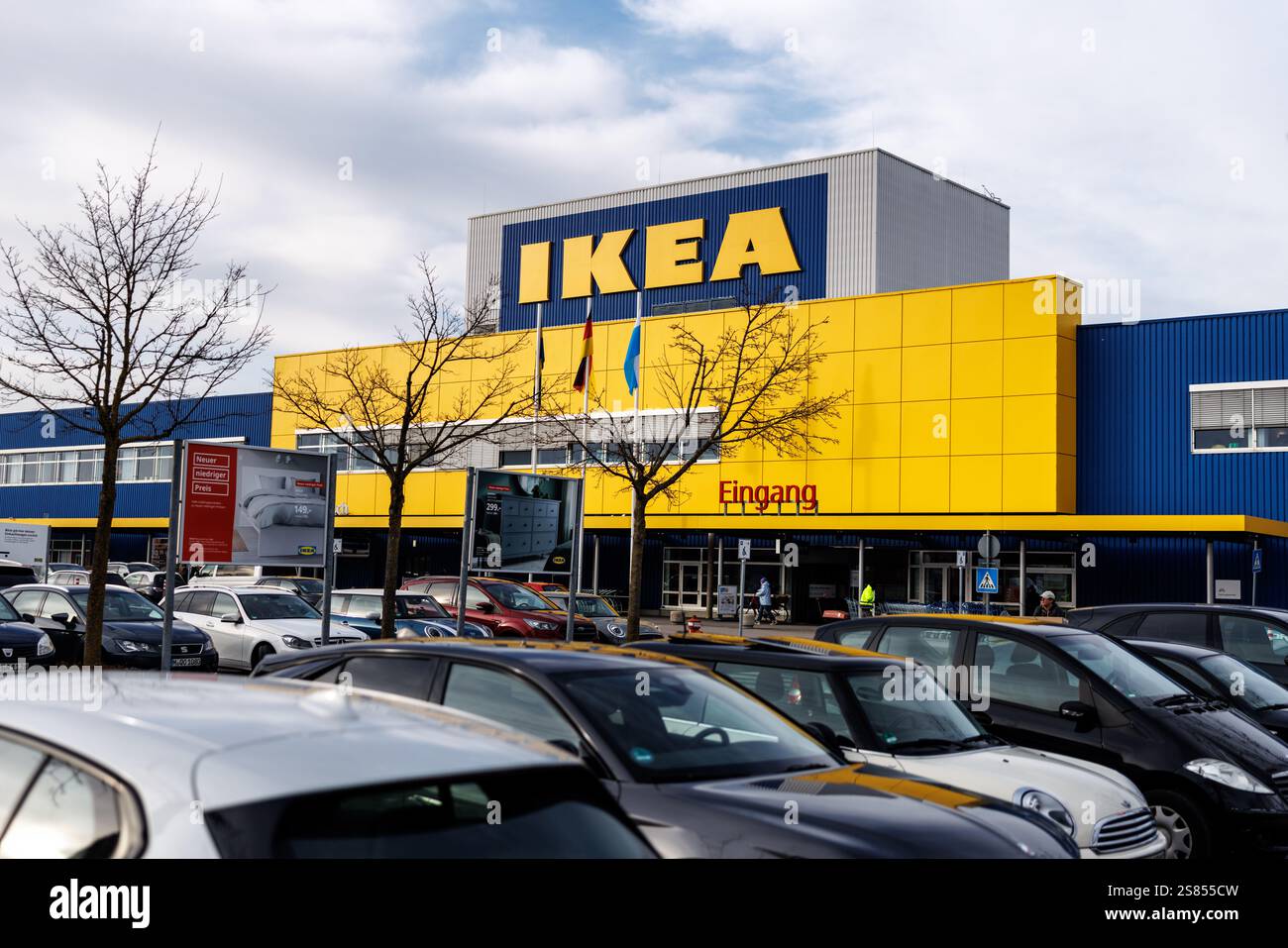 Eching, Germany. 20th Jan, 2025. The logo of the furniture store IKEA ...