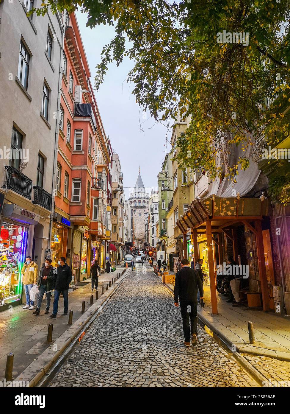 Istanbul architecture street hi-res stock photography and images - Alamy