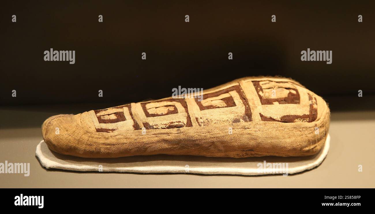 Egyptian mummification process hi-res stock photography and images - Alamy
