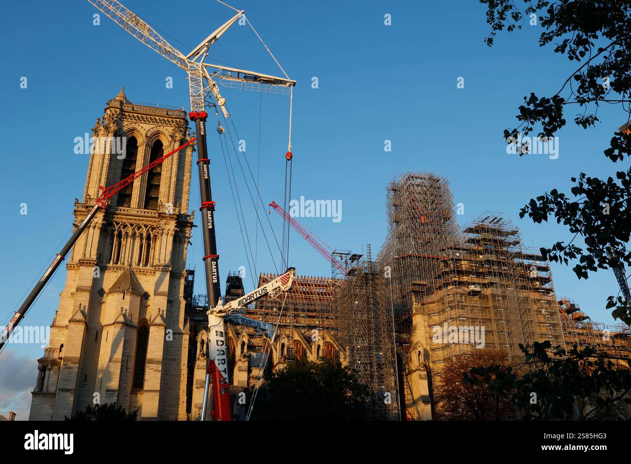 Repairs restoration hi-res stock photography and images - Alamy
