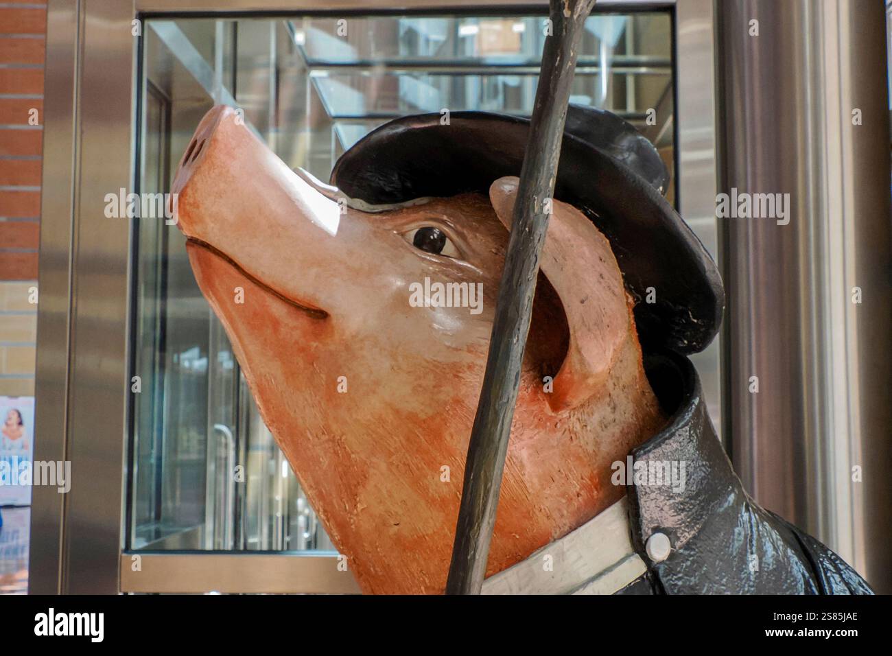 CINCINNATI, USA - SEPTEMBER 5, 2024 - Pig sculptures outdoor 5 left ...