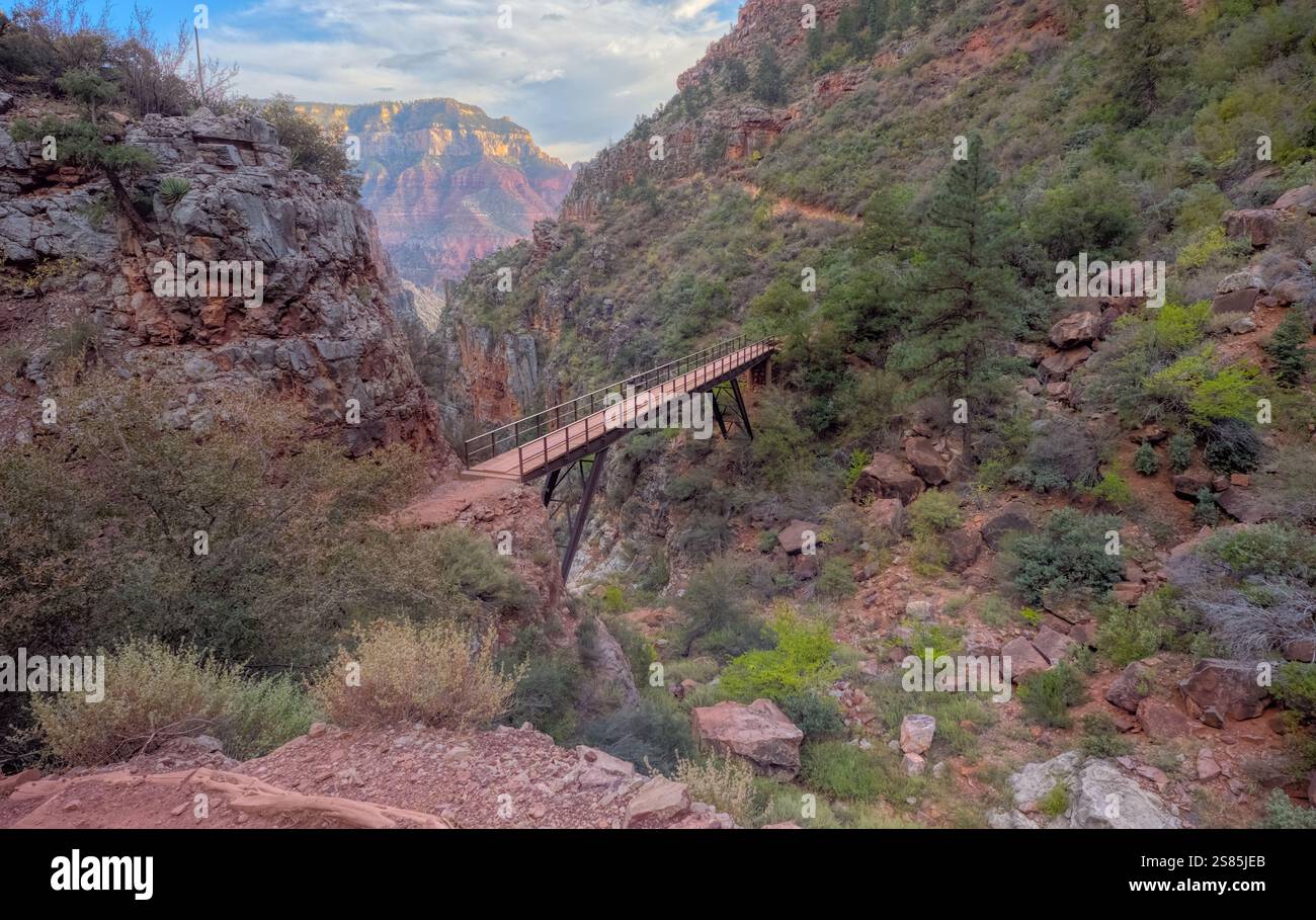 View above Red Wall Bridge crossing Roaring Springs Canyon, North ...