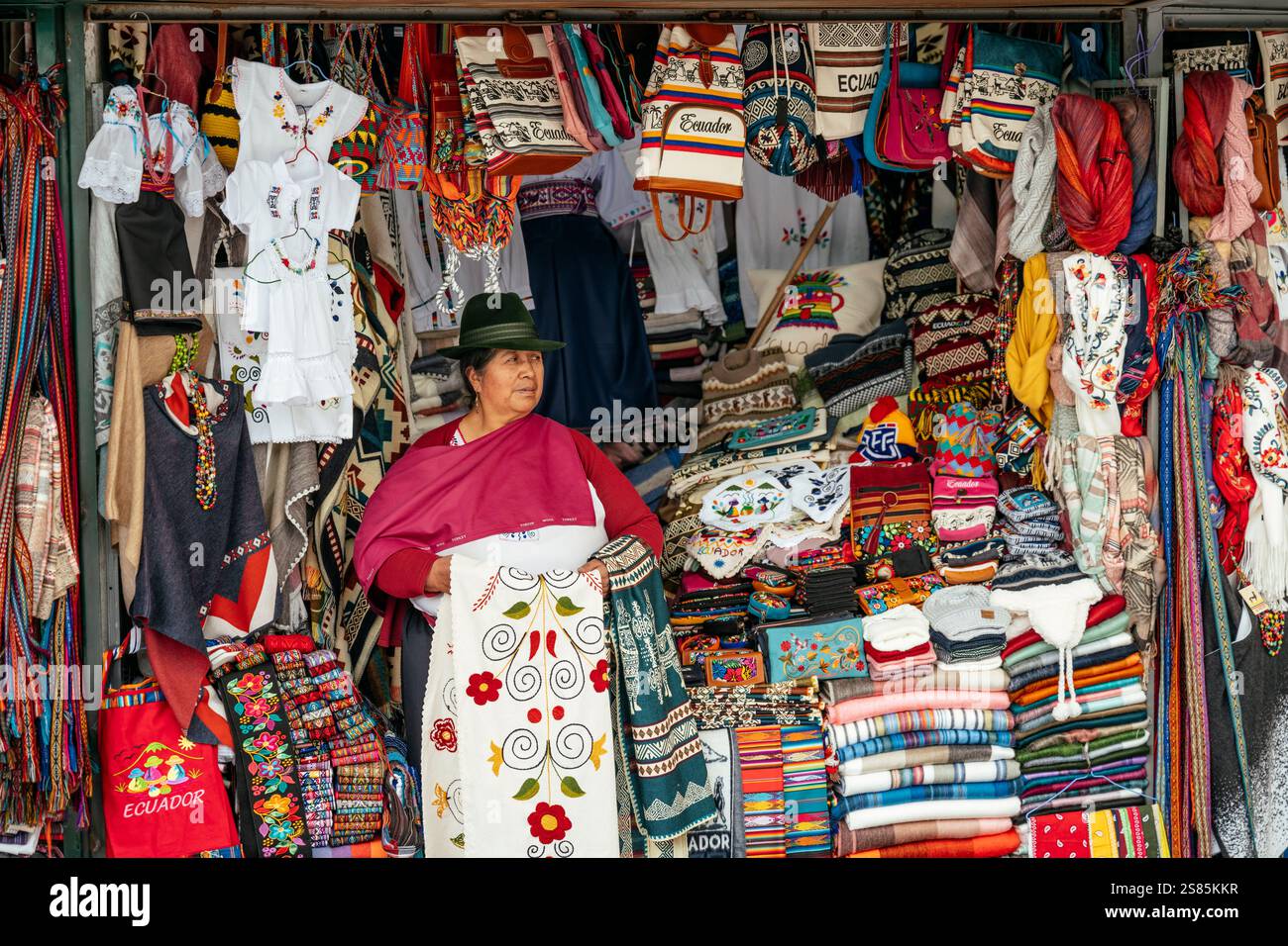 Souvenir stall, Market, Quito, Ecuador Stock Photo - Alamy