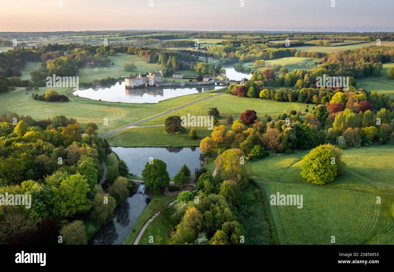 Charming leeds castle hi-res stock photography and images - Alamy