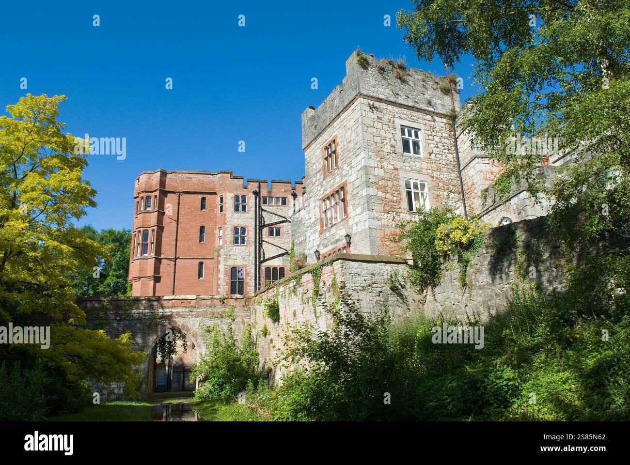 Ruthin castle hi-res stock photography and images - Alamy