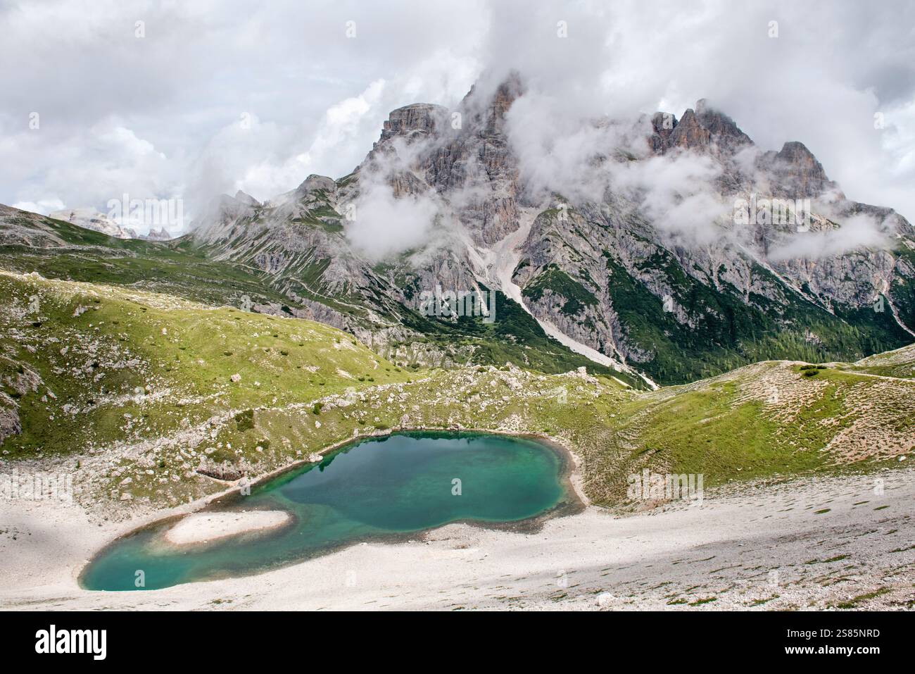 Lago dei Piani inferiore, Three Peaks Nature Park, Dolomites, South ...