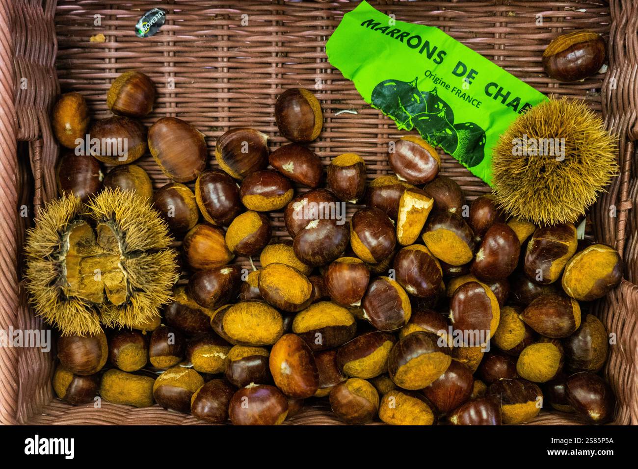 Sweet chestnuts, Paris, France Stock Photo - Alamy