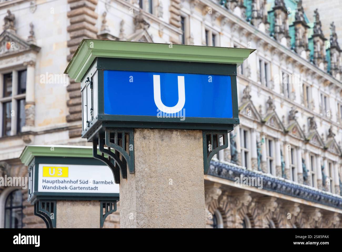 U-Bahn sign in front of Rathaus (Town Hall), Hamburg, Germany, Europe ...